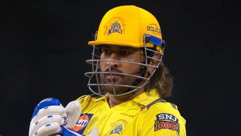 MS Dhoni Hits Three Sixes in Three Balls After Walking Out To Massive Roar at the Wankhede ...