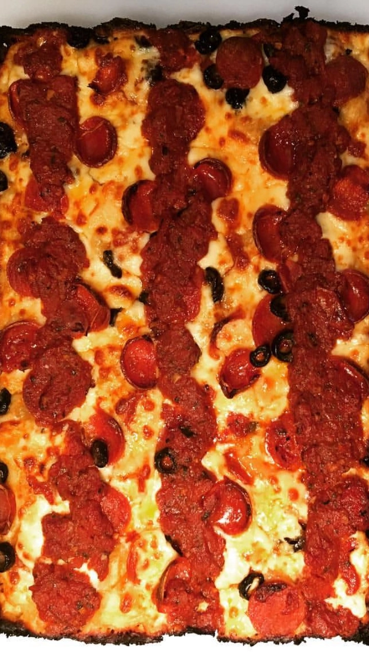 5 Reasons That Make Detroit-Style Pizza Special | 🍔 LatestLY