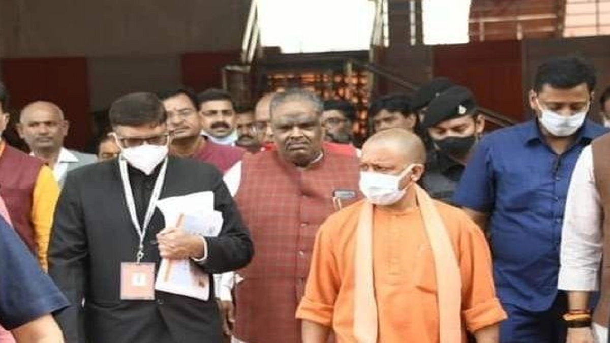 India News | IAS Manoj Kumar Singh, an Important Face of Team Yogi ...