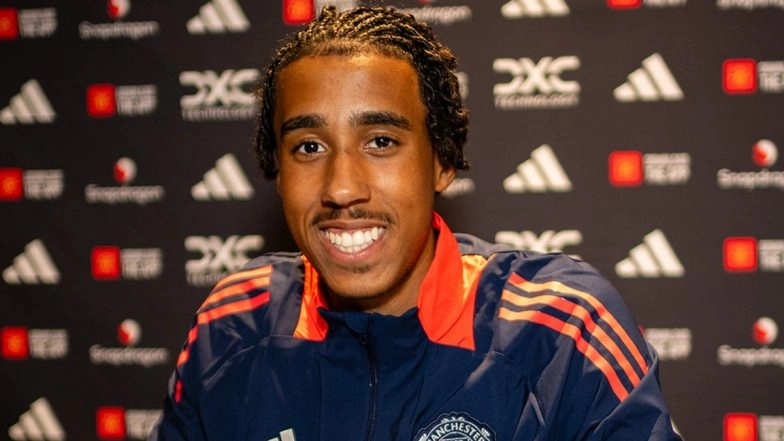 Premier League 2024–25: Manchester United Sign Young Defender Leny Yoro ...