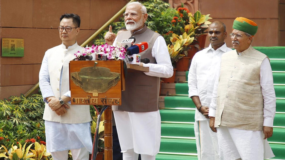 India News | PM Modi Says All Political Parties Must Fight Together for ...