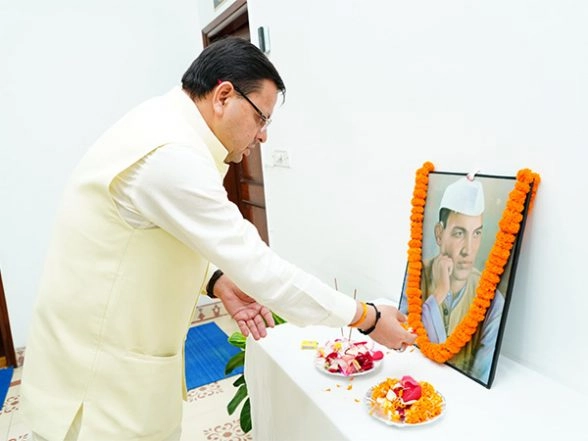 India News | Dehradun: Chief Minister Pushkar Singh Dhami Pays Tribute to Amar Shaheed Sridev ...
