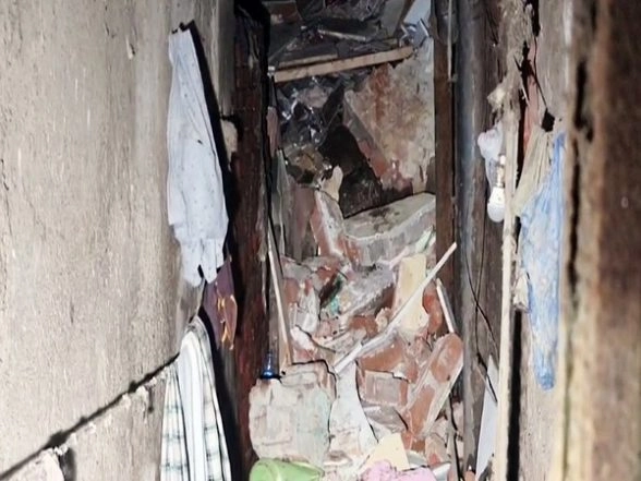 India News | Ladakh: Seven Injured as Building Collapses in Kargil's ...