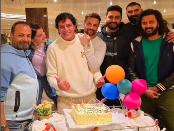 Entertainment News | Chunky Panday Celebrates Birthday on Housefull 5 ...