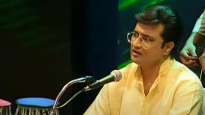 Mukund Phansalkar Passes Away; Celebs Remember Soulful Marathi Singer Known for ‘Nakshatranche ...