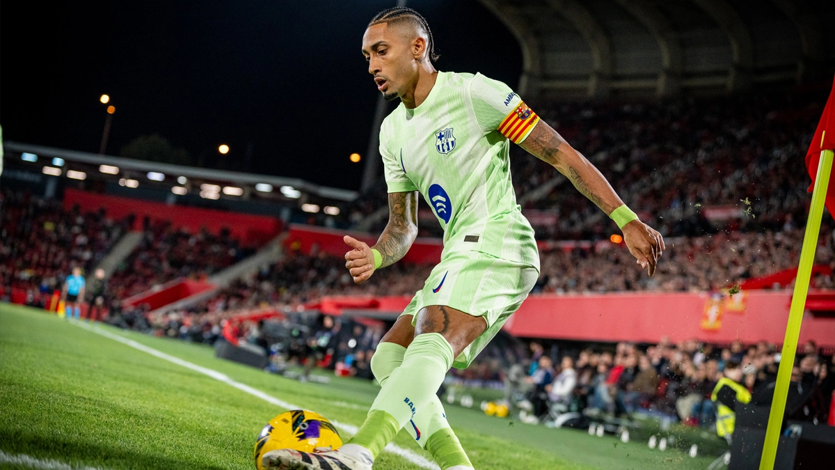 Football News | Ten-Man Barcelona Beat Benfica, Liverpool Stun PSG in First Leg of Round of 16 ...