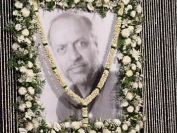 Entertainment News | Shyam Benegal Prayer Meet: Shabana Azmi ...