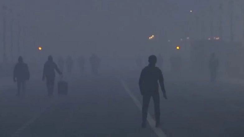Delhi Air Pollution: Air Quality in ‘Very Poor’ Category in National Capital, Cold Wave Persists ...