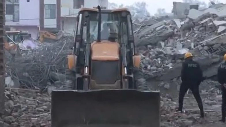 Burari Building Collapse: 2 Dead, 12 Rescued After 4-Storey Building ...