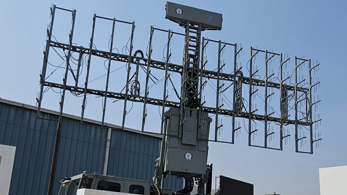 India News | DRDO Unveils India’s First VHF Radar To Detect Stealth ...