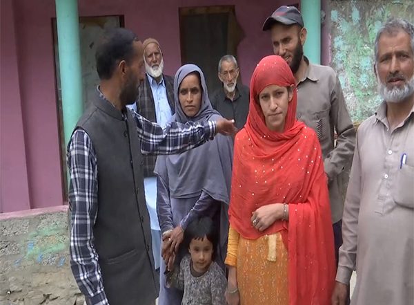 India News | Silent Dreams, Loud Courage: Deaf-Mute Girl from Rajouri ...