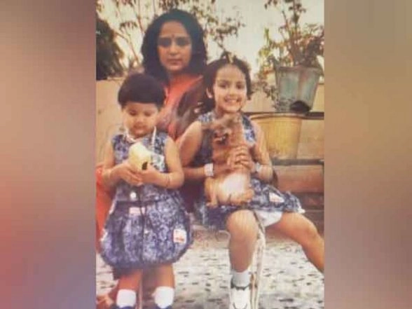 Entertainment News | Throwback Thursday: Esha Deol Looks Adorable in ...