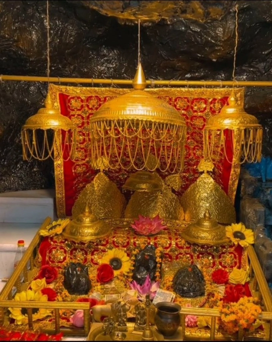 Vaishno Devi Temple Jammu & Kashmir Images and HD Wallpapers: Share Maa ...