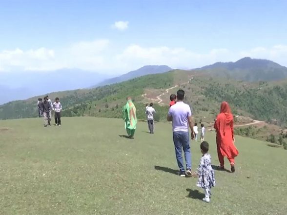 India News | Nanga Thub Emerging as Tourist Draw in Rajouri, Locals ...