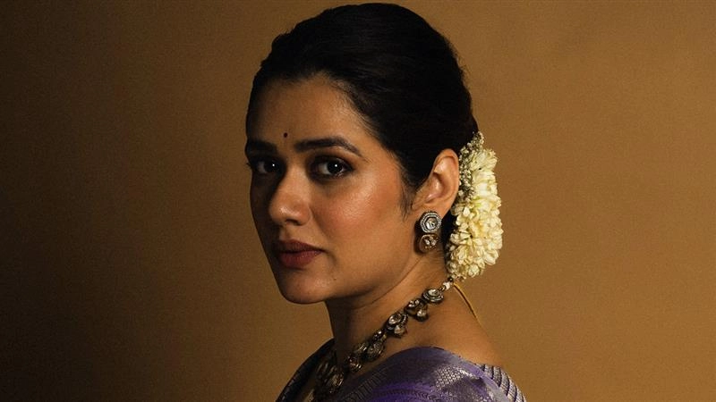 TV News | ‘Perfect Family’ Actress Girija Oak Godbole Opens Up About ...