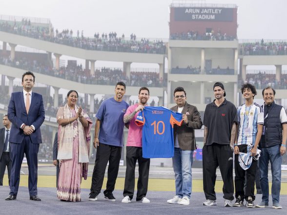 Sports News | Jay Shah Presents Indian Cricket Team Jersey to Messi ...