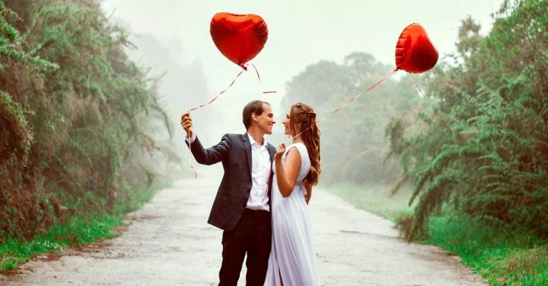 Romantic Happy New Year 2026 Wishes and Greetings: 10+ HNY Message ...